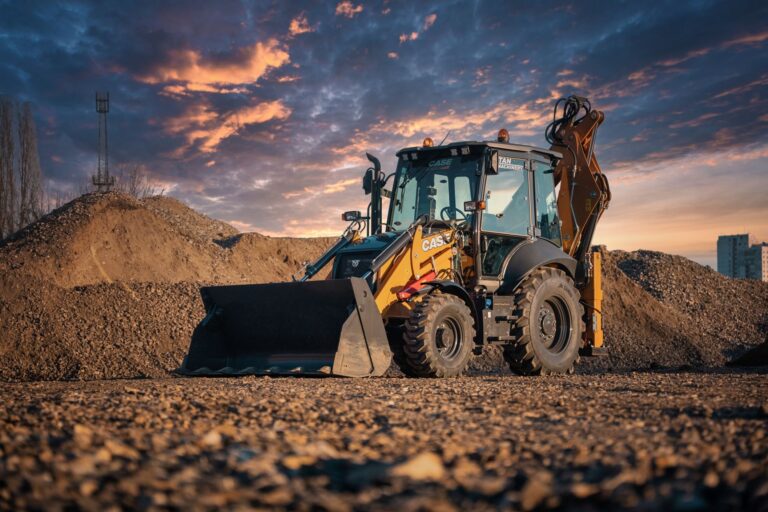 Top 10 Backhoe Loaders - Complete Guide - JoeManual.com